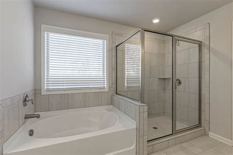 Modern Bathroom Design With Walk In Shower D R Horton Home Plans Dr