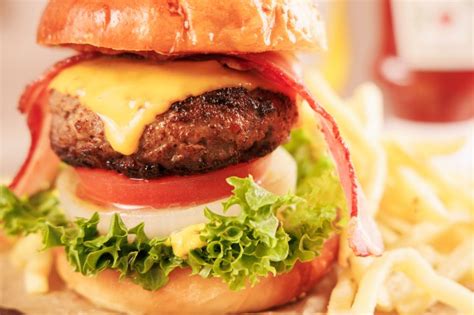 エスワン人気企画 食べ写 をもっと楽しめる！可愛いアザーカットandオフショット厳選放出！ Fanzaニュース