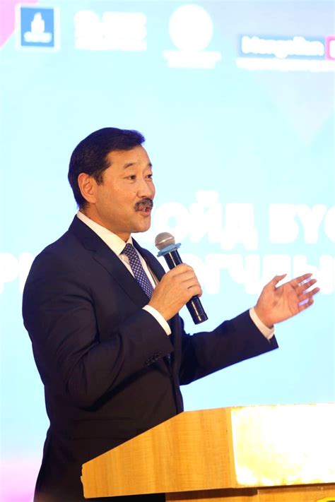 БУЛГАН АЙМАГТ ХОЙД БҮСИЙН ХОРШООЛОГЧДЫН ЗӨВЛӨГӨӨН БОЛЖ БАЙНА