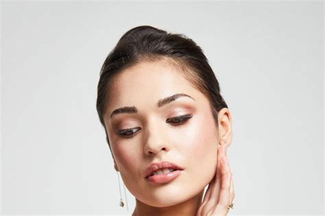 Videos From Julia Jeckell Bridal Makeup Artist