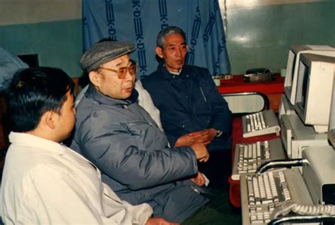 一束光芒——追记中国 激光陀螺奠基人”国防科技大学教授高伯龙院士 清华校友总会