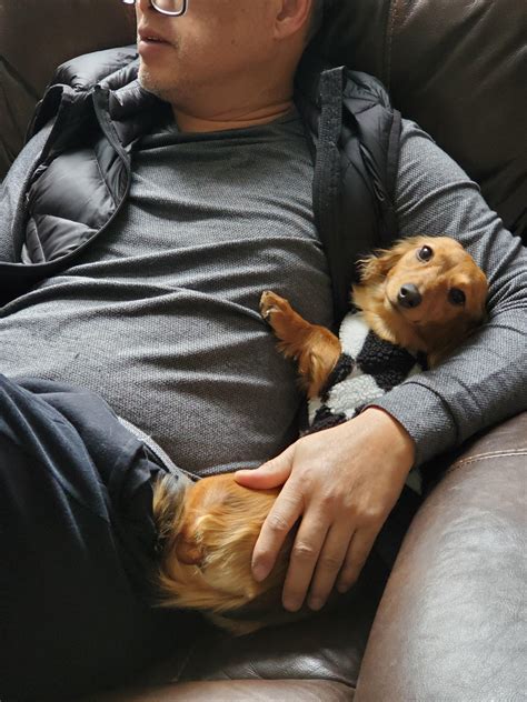 Dad Did Not Like Her At First But Even He Couldnt Resist Her Cuteness