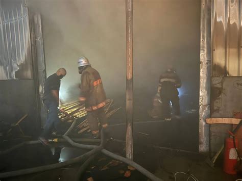 អគ្គិភ័យឆេះទីតាំងសិប្បកម្មផលិតគ្រឿងសង្ហាររឹមតាំងពីម៉ោង៤ភ្លឺ