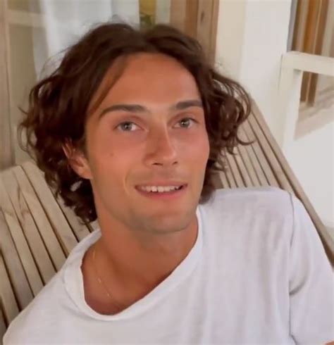 Oli Green Height Weight Age Girlfriend Net Worth Family Biography Wiki More