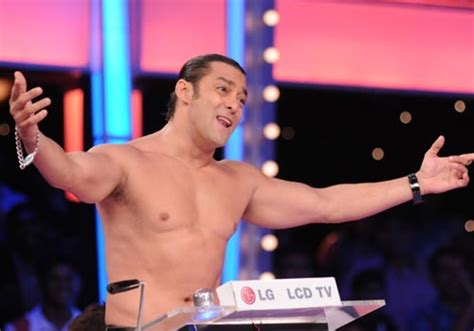 FULL ON ENTERTAINMENT Salman Khan Goes Topless On Ka Dum