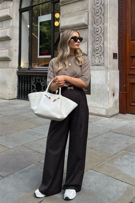 21 Brown Pants Outfits Youll Totally Crush On