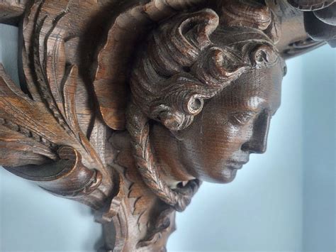 Антикварна поличка в стилі Неоренесанс Antik Salon