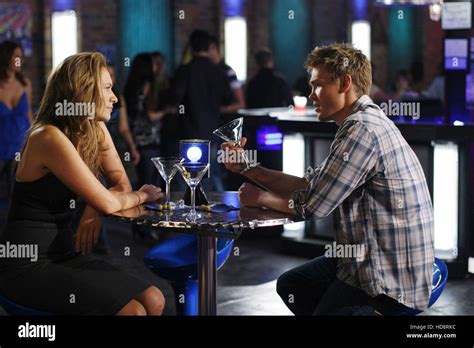 One Tree Hill Michaela Mcmanus Chad Michael Murray In Da Club