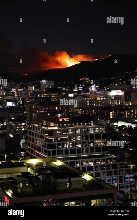 Los Angeles Ca 8th Jan 2025 Sunset Fire Erupts In The Hollywood