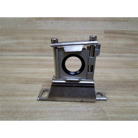 Smc Y400t Pneumatic Spacer Wbracket Pack Of 2 Mara Industrial