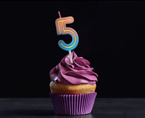 Dortová Svíčka číslice 5 Papírnictví Paper Cz