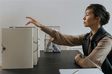 실내 경력 관리 구조 기업 마감 문서 문서 관리 바쁜 비즈니스 사무 공간 사무실 사무실 설정 사무직 노동자 산업 생산성 서류 작업 스트레스