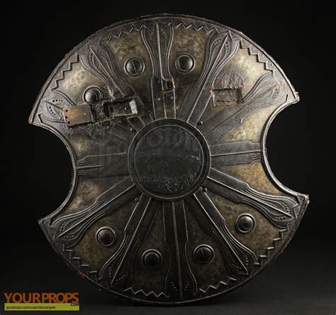 Troy Achilles (Brad Pitt) SFX Shield original movie prop