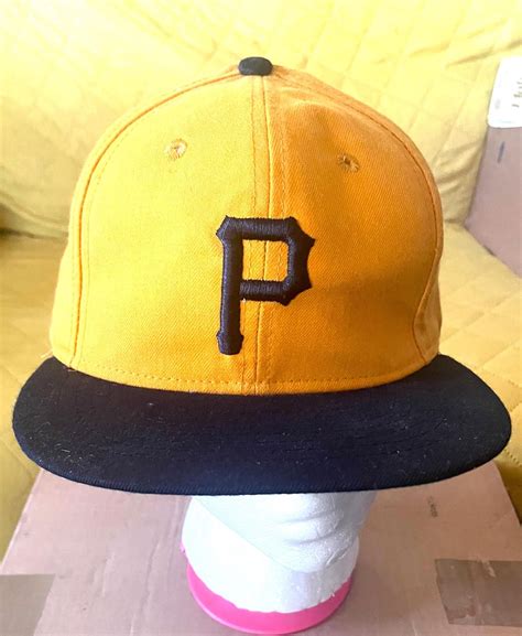 Vintage Pittsburgh Pirates 1970 1975 Fitted Mlb Baseball Cap