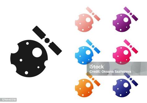 흰색 배경에 고립 된 우주 아이콘에서 행성 지구를 도는 검은 인공 위성 통신 네비게이션 개념 다채로운 아이콘을 설정합니다 벡터 일러스트레이션 0명에 대한 스톡 벡터 아트 및