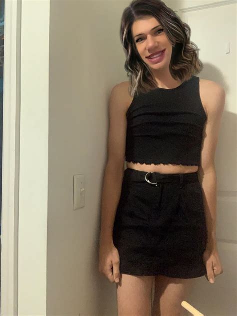I Need Bent Over In This Skirt So Bad Scrolller