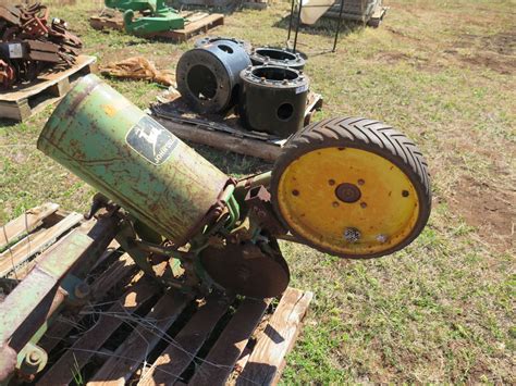 John Deere 1 Row Planter Oahu Auctions