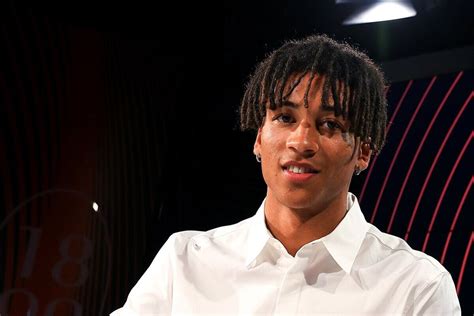 Official 19 Year Old Zeroli Signs Long Term Contract With Milan Football Italia