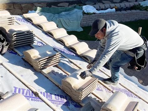 Roofing Contractor In Gilbert White Leaf Roofing