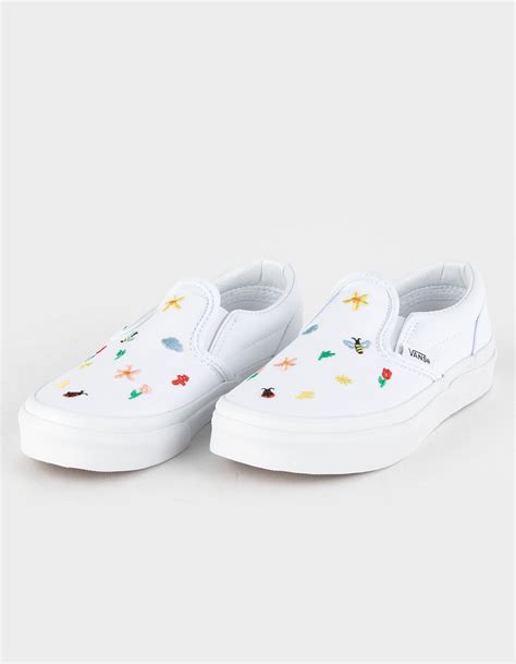 Girls Wearing Vans Slip Ons