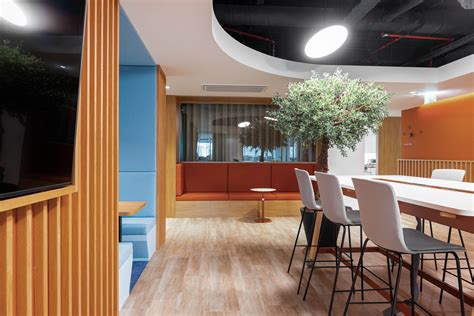 Servier — Vector Mais