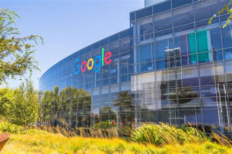 Td Cowen Highlights Waymo Growth At Alphabet Googl