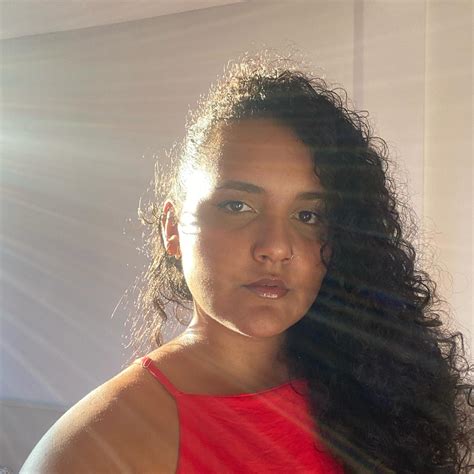 Gabriella Freitas 🌈 Gabriellaftts • Instagram Photos And Videos