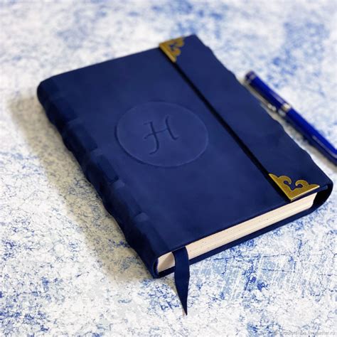 Замшевый именной ежедневник Арно с цельным блоком в интернет магазине Ярмарка Мастеров по цене