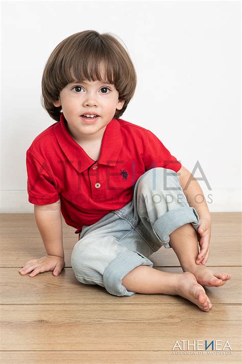 isaías guzmán arias athenea models agencia de modelos
