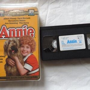Vhs Video Annie 1982 Albert Finney Etsy