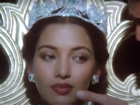 These Shabana Azmi Beauty Looks To Her Films