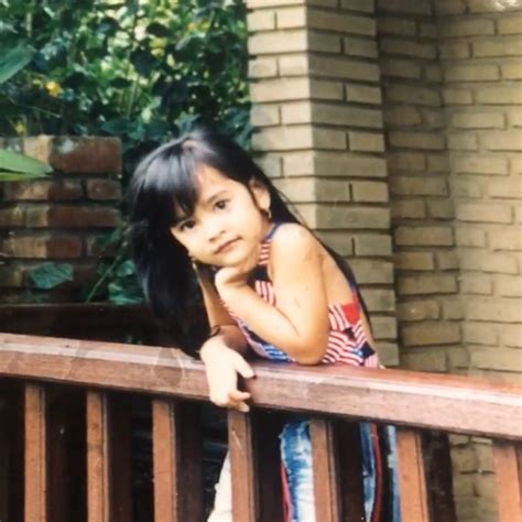 Biodata Mahalini Lengkap Umur Agama Pendidikan Jadi Sorotan Karena Rilis Lagu Bareng