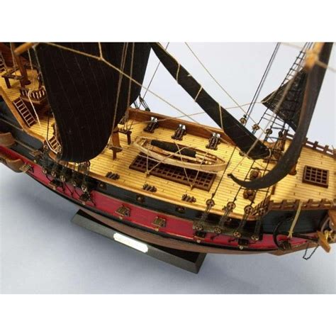Blackbeards Queen Annes Revenge Model Pirate Ship Limited 24
