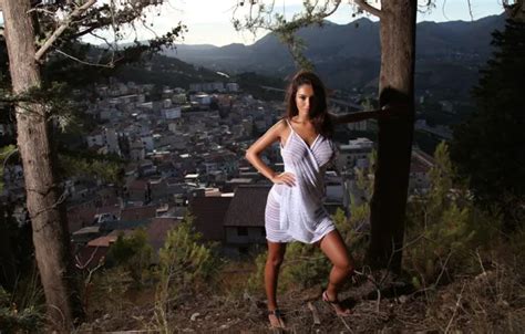 Wallpaper Girl Trees The City Panorama Ela Savanas For Mobile And