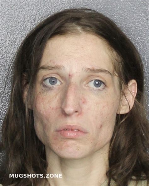 Macumber Brittany 09162022 Broward County Mugshots Zone