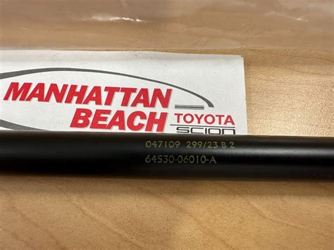 2018 2024 Toyota Camry Trunk Lid Shock Support Strut Genuine Toyota 64530 06010 Ebay