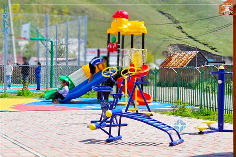 Бичил цэцэрлэгт хүрээлэн байгууллаа