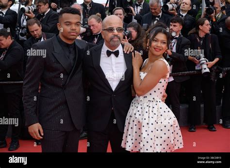 Cannes France May 19 2025 Jeffrey Wright Elijah Wright And Juno Wright At The Premiere For