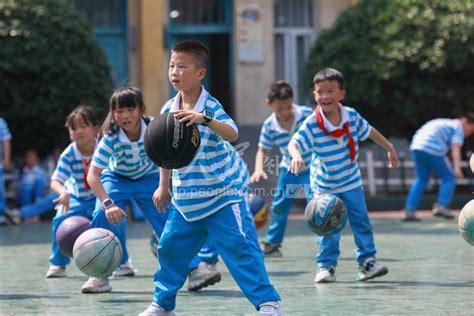 贵州三穗：篮球运动丰富学生校园文化生活 人民图片网