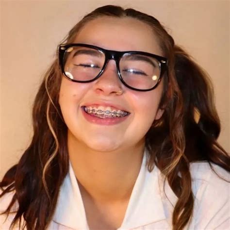 Bubble Bratz Net Worth Biography Wiki Age Family Celeb Values