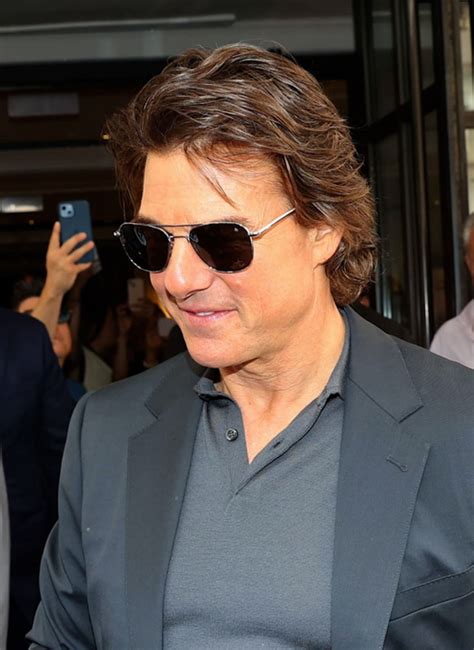 Tom Cruise Accused Of Plastic Surgery As Jonathan Ross Mocks His