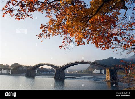 Autumn Colours At Kintaikyo Bridge Iwakuni Yamaguchi Prefecture