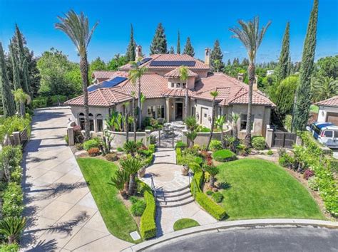 12455 N Via Tuscania Ave Clovis Ca 93619 ®