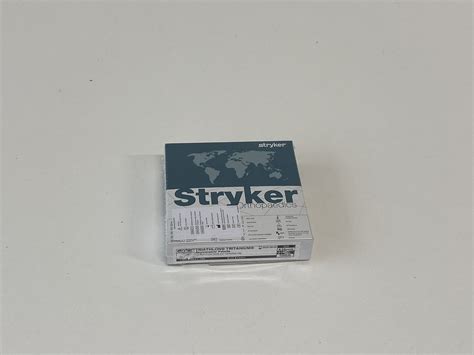 Nuevo Stryker Triathlon Tritanium Asymmetric Patella 5552 L 350 Exp