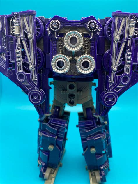 Astrotrain Detailed Up Rtransformers