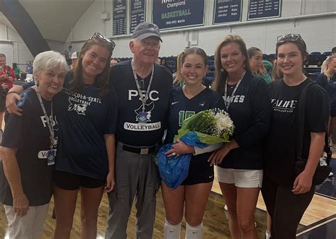 Robin Hankins Mcdaniel