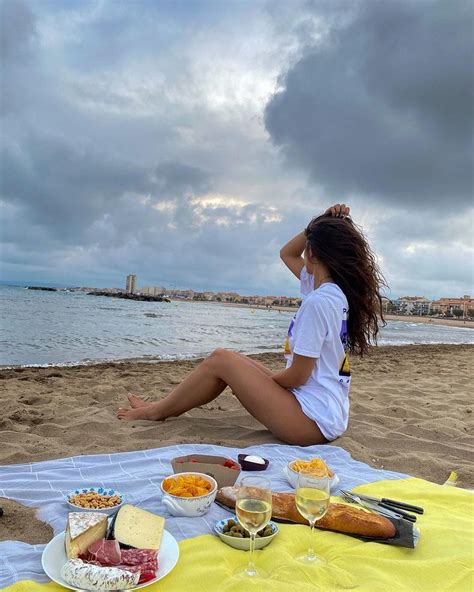 Lucie Caussanel Feet