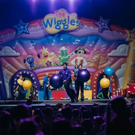 The Bouncing Balls Tour Is Officially On Sale In The Uk Usa And Canada