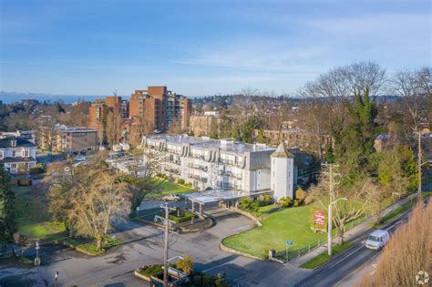 133 Gorge Rd E Victoria Bc V9a 1l1 Oxford Castle Inn Loopnet