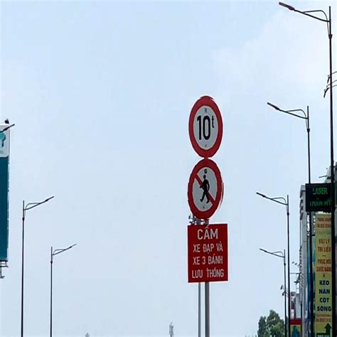 Vietnam Traffic Sign Detection Object Detection Dataset V4 2023 05 30